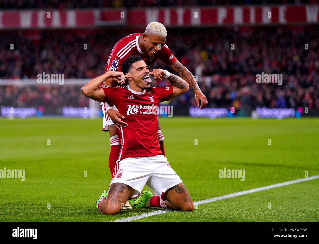 Nottingham Forest's Morgan Gibbs-White (bottom) celebrates scoring ...