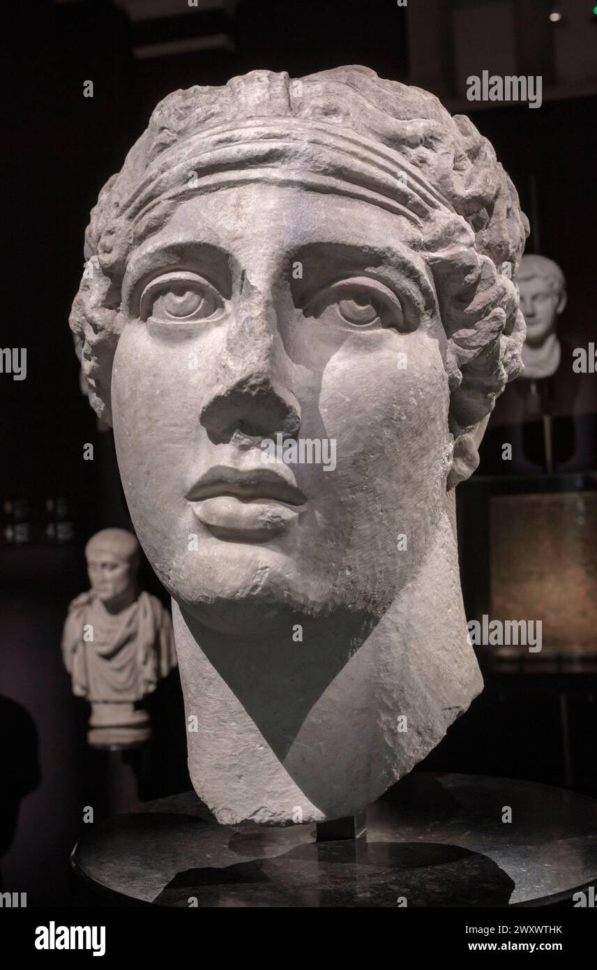 Poet Sappho, 2nd century BC, Smyrna, Archaeological Museum, Istanbul ...