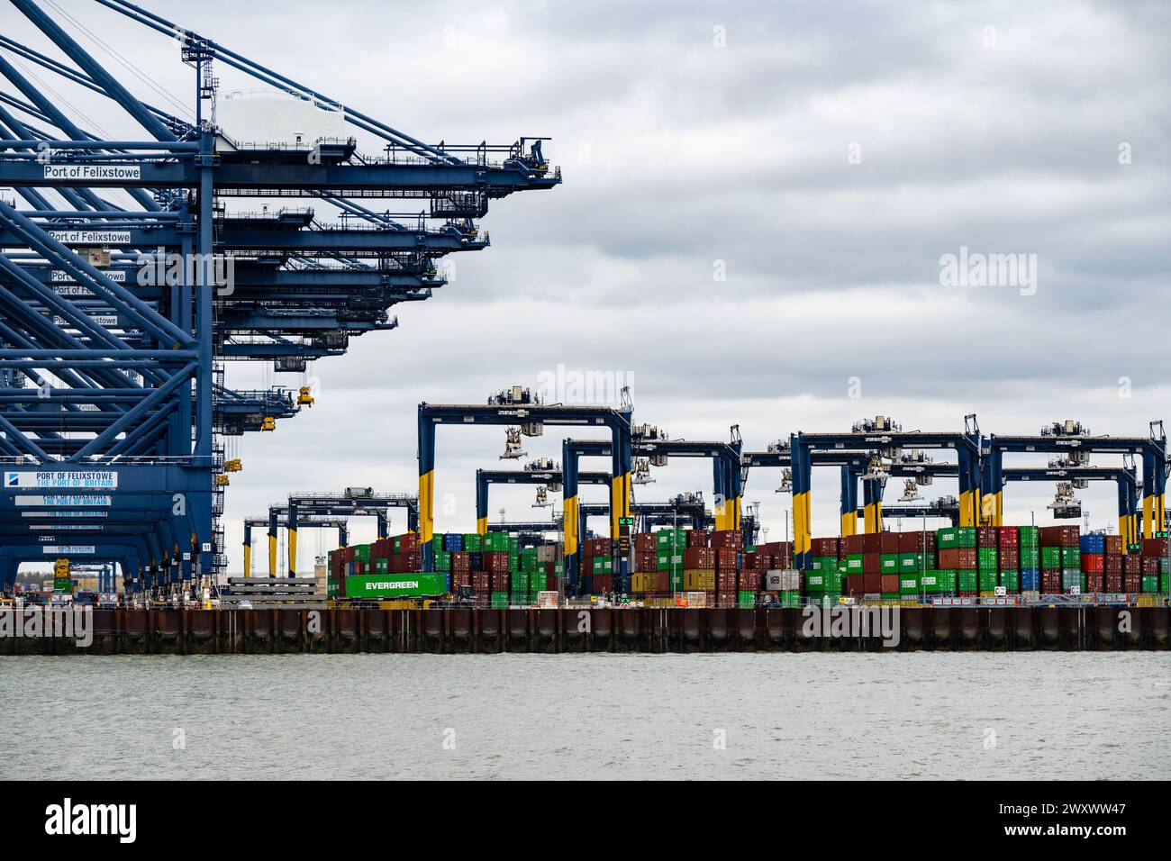 Felixstowe container port Suffolk Stock Photo - Alamy
