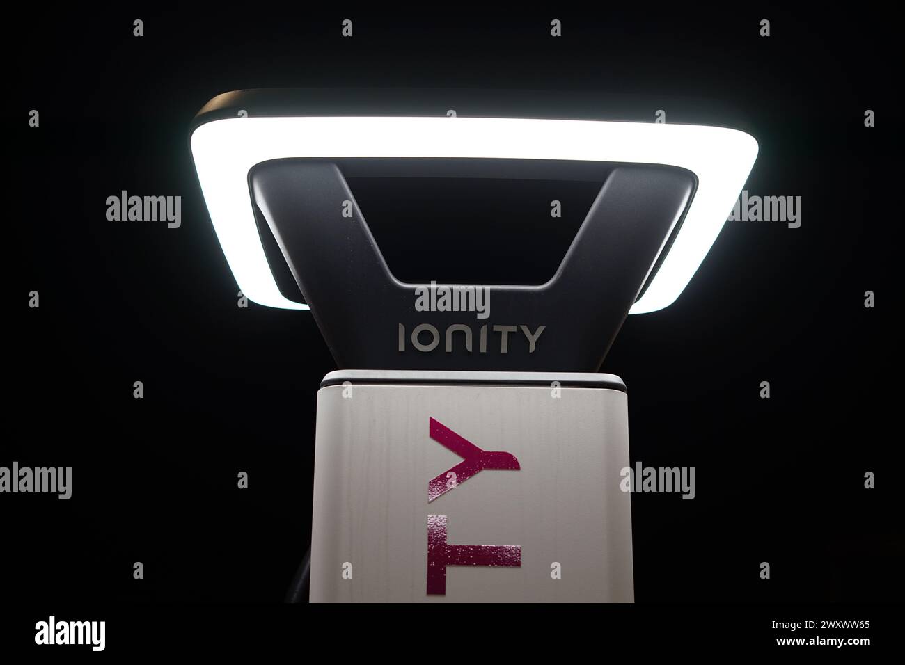 Ionity Logo Night Stock Photo - Alamy