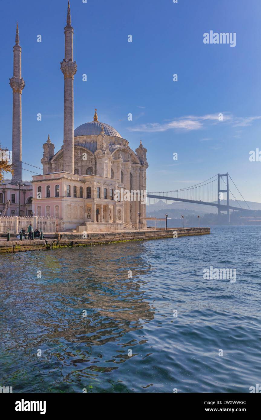 Büyük mecidiye ortaköy camii hi-res stock photography and images - Alamy