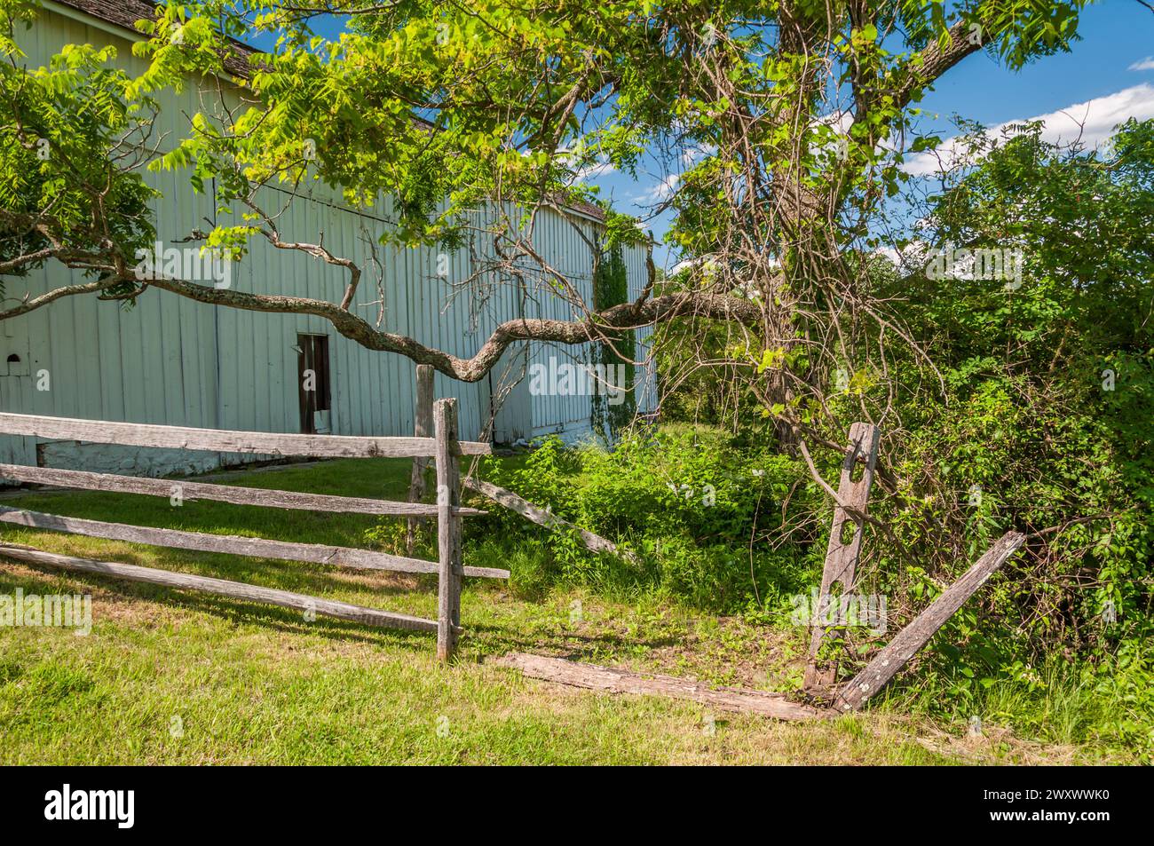 A June Day at the Michael Bushman Barn, Gettysburg Pennsylvania USA ...