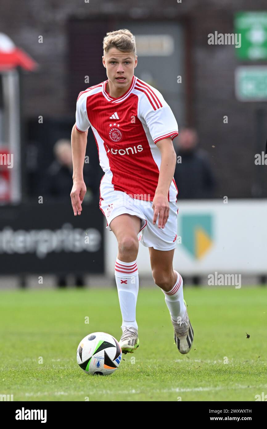 AMSTERDAM - Sean Steur of Ajax U17 during the Ajax Future Cup 2024 match between Ajax o17 and FK ...