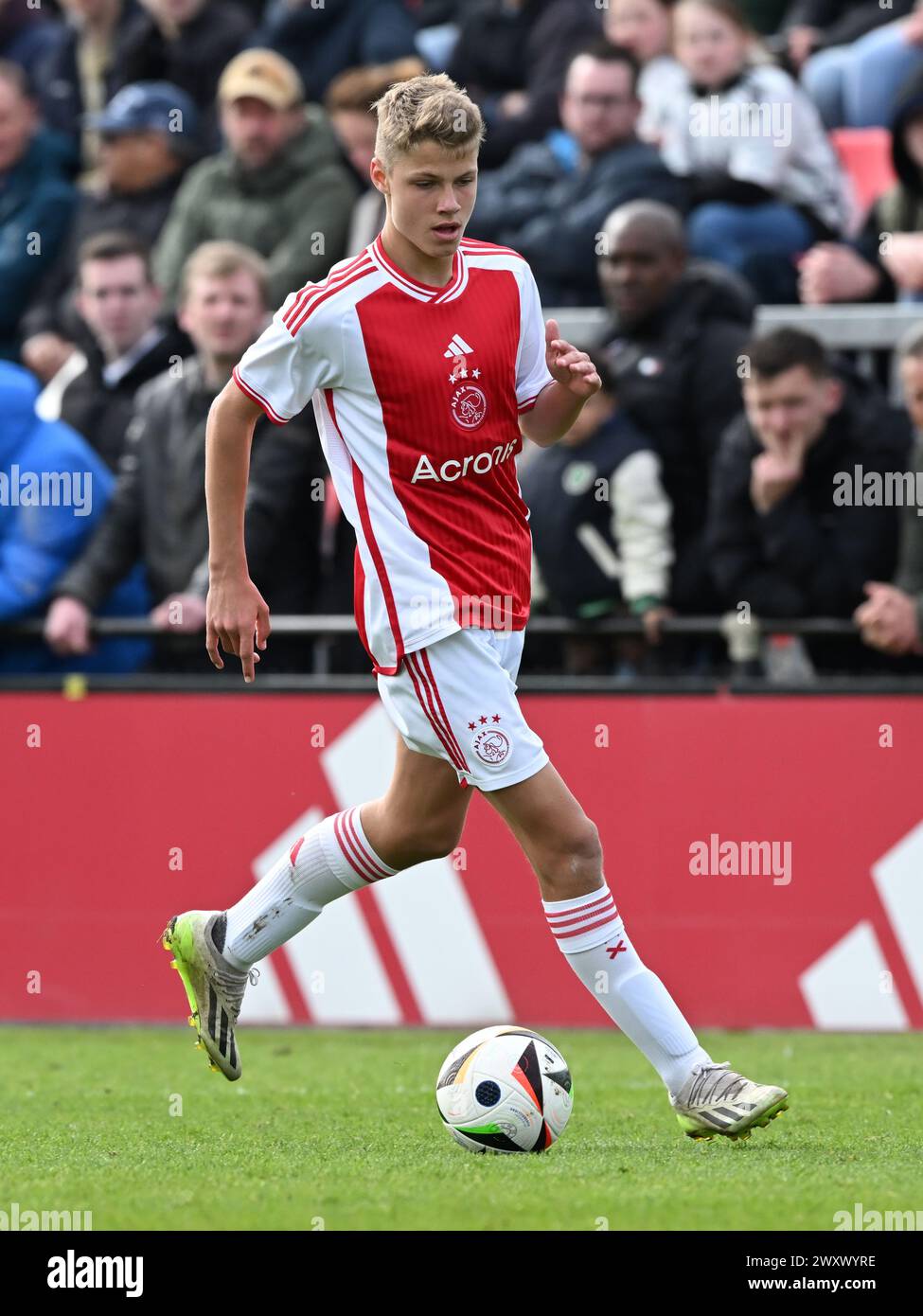 AMSTERDAM - Sean Steur of Ajax U17 during the Ajax Future Cup 2024 match between Ajax o17 and FK ...