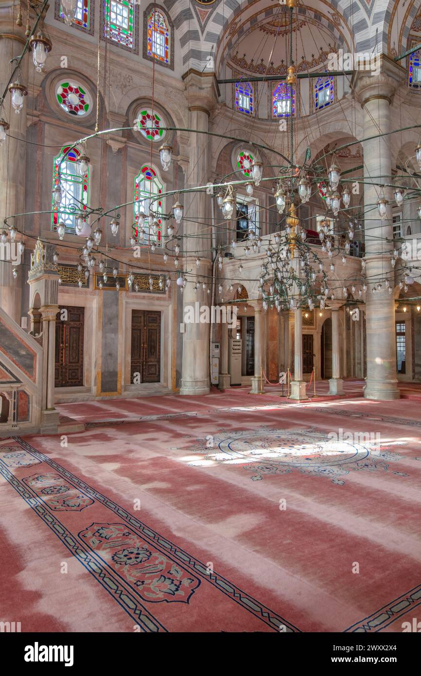 Laleli Mosque interior, Istanbul, Turkey Stock Photo - Alamy