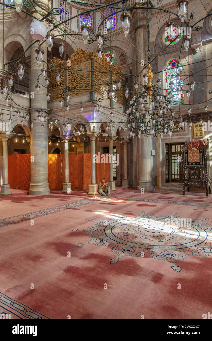 Laleli Mosque interior, Istanbul, Turkey Stock Photo - Alamy