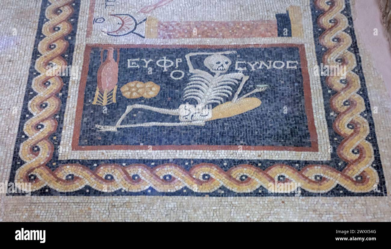 Skeleton mosaic hi-res stock photography and images - Alamy