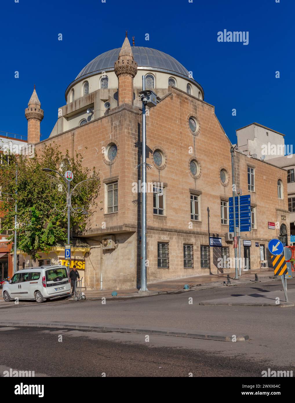 Imam Aslan mosque, Urfa, Sanliurfa Province, Turkey Stock Photo - Alamy