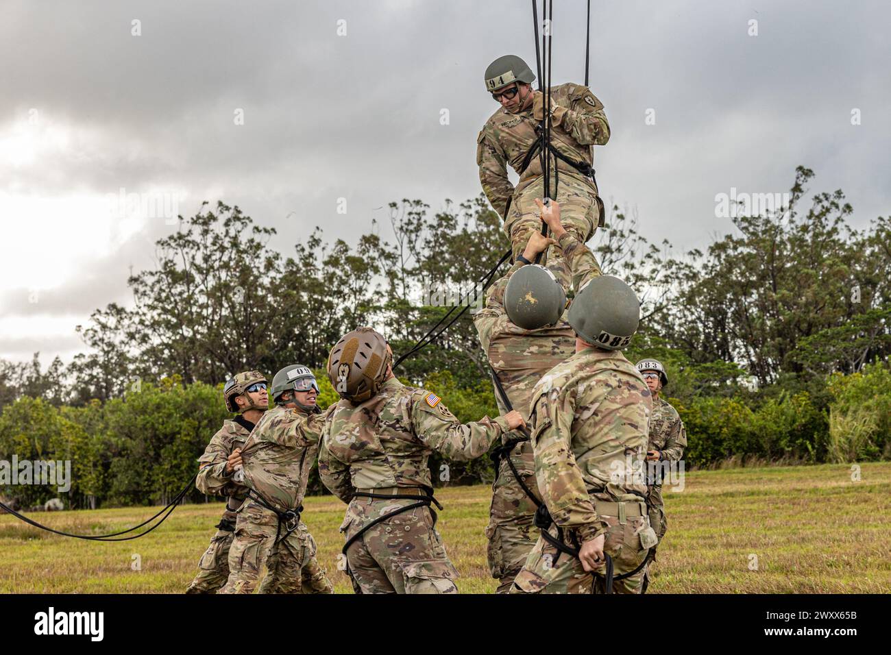 U.S. Army Soldiers from 25th Infantry Division, repel from a UH-60 ...