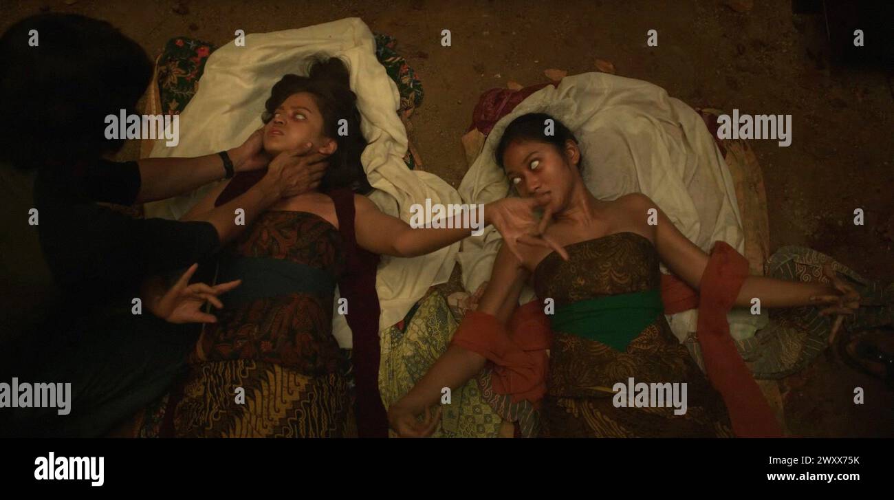 DANCING VILLAGE: THE CURSE BEGINS, (aka BADARAWUHI DI DESA PENARI ...