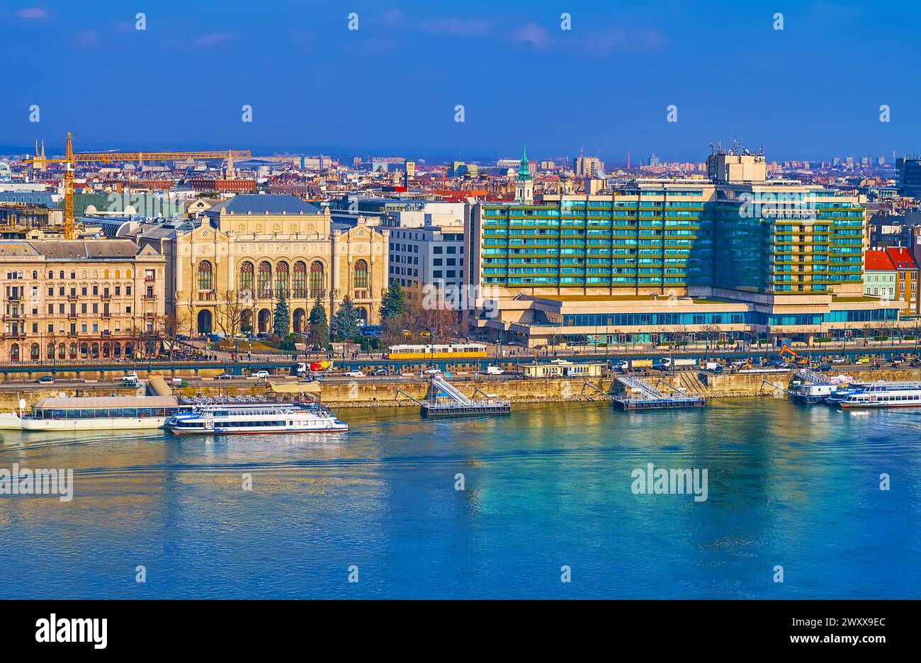 Vigado of pest hi-res stock photography and images - Alamy