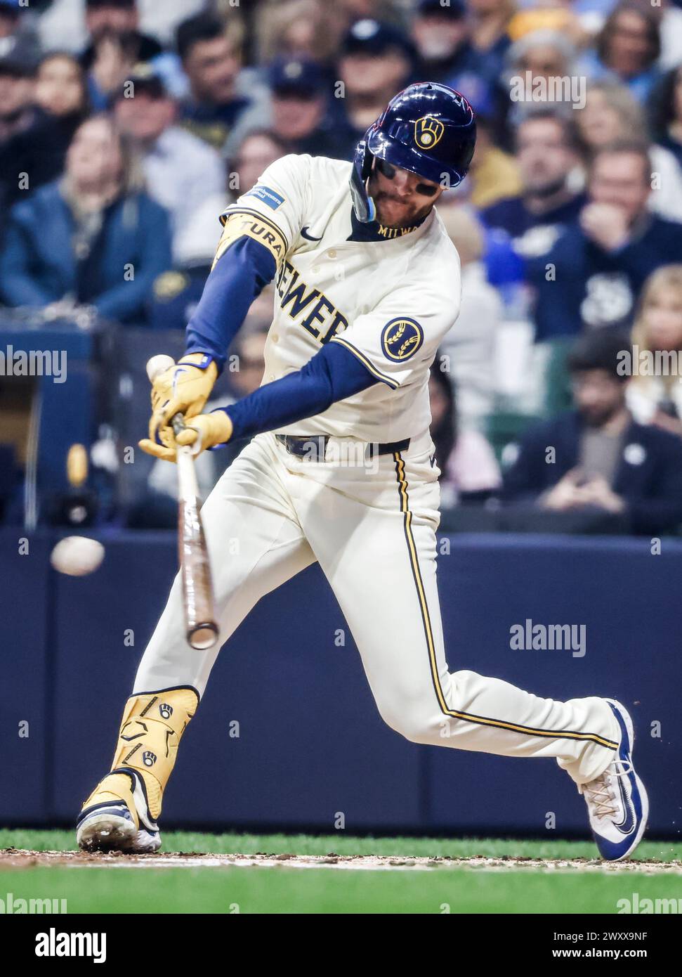Milwaukee, United States. 02nd Apr, 2024. Milwaukee Brewers second ...