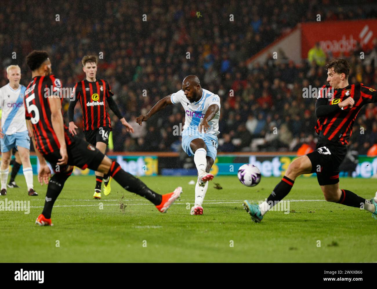 Vitality Stadium, Boscombe, Dorset, UK. 2nd Apr, 2024. Premier League ...