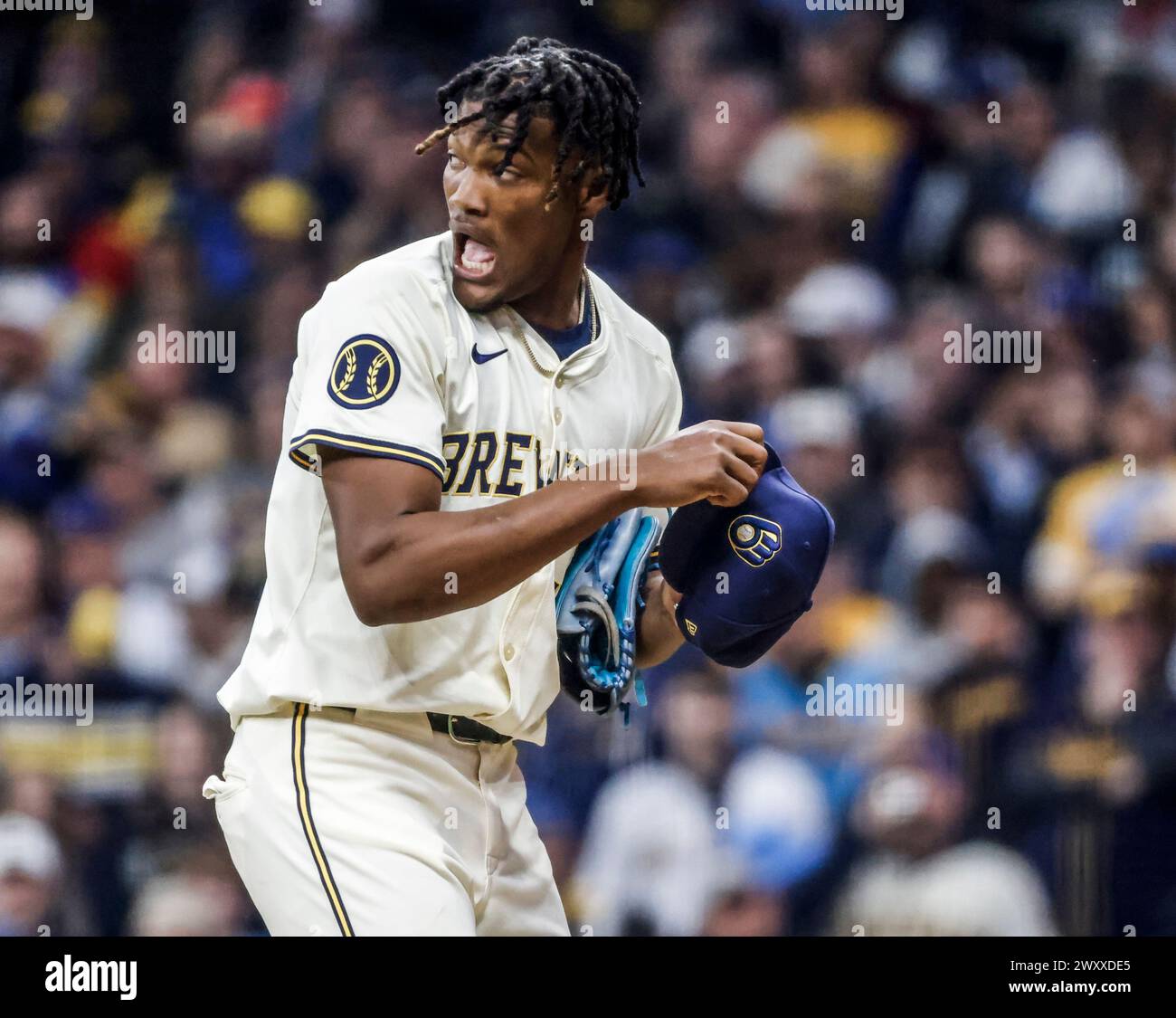 Milwaukee, United States. 02nd Apr, 2024. Milwaukee Brewers relief ...