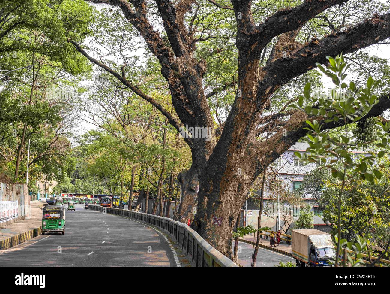 Chittagong elevated expressway ramp hi-res stock photography and images ...