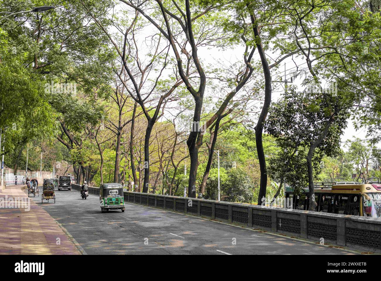 Chittagong elevated expressway ramp hi-res stock photography and images ...