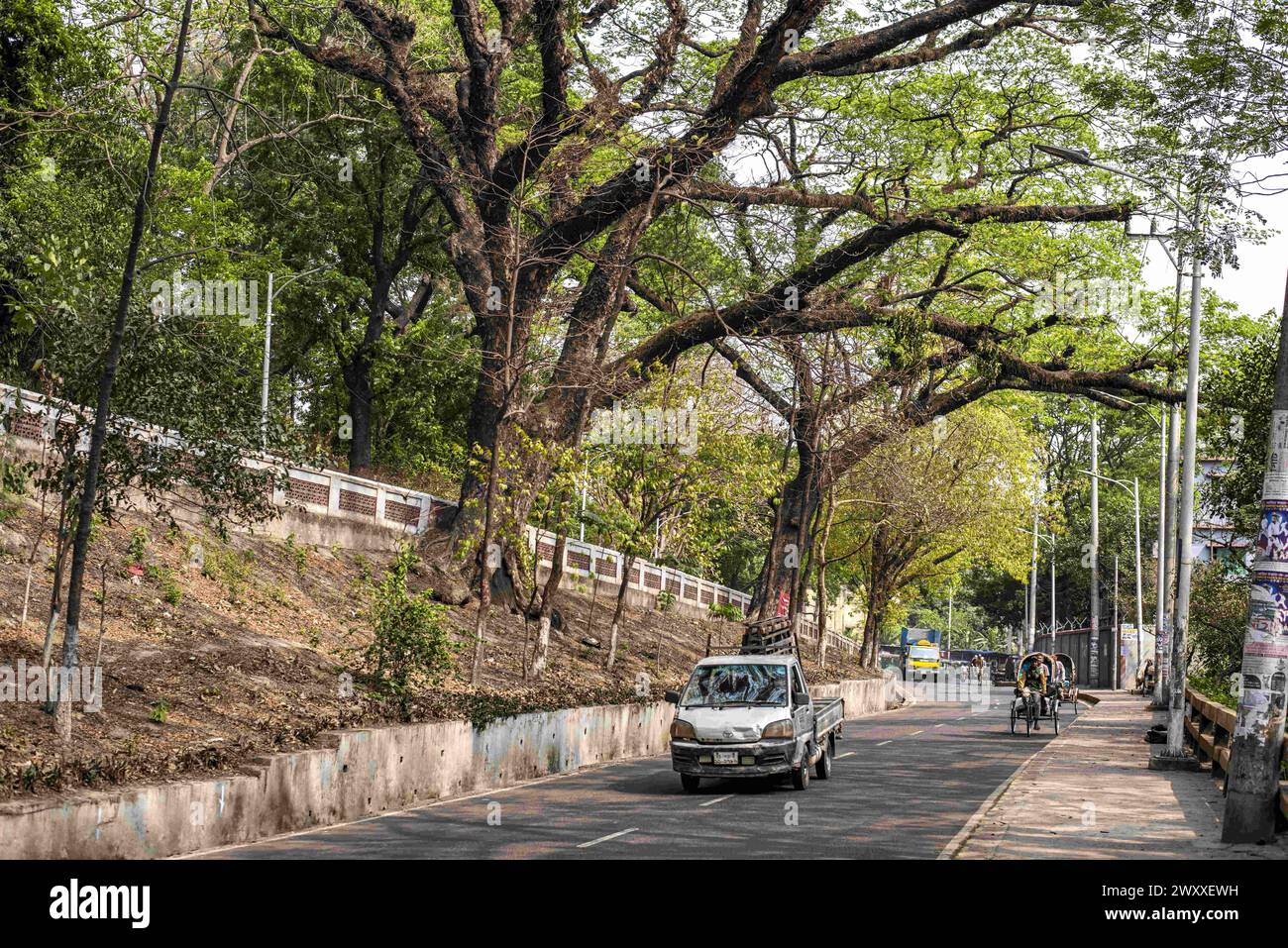 Chittagong elevated expressway ramp hi-res stock photography and images ...