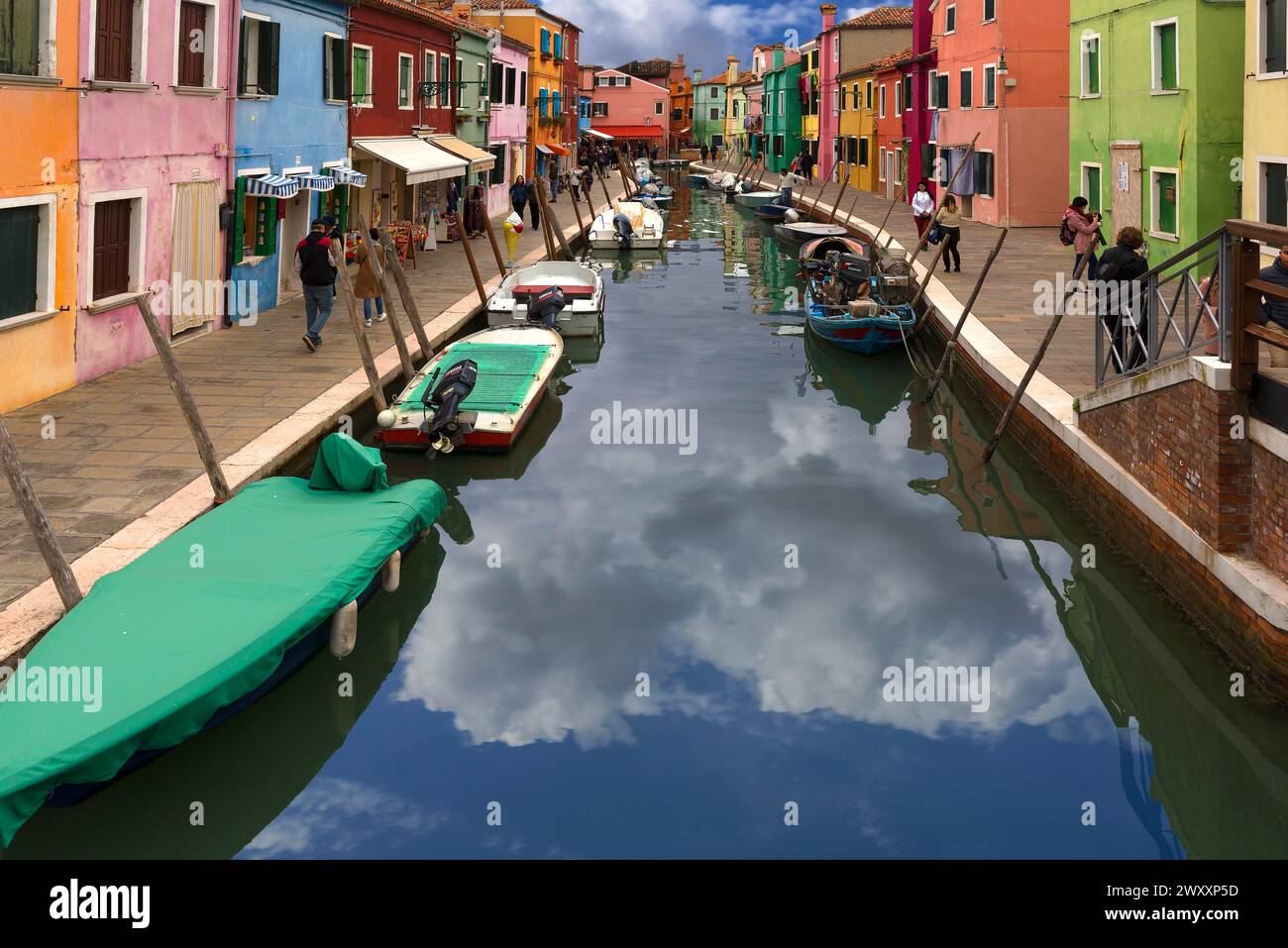 Italy venice burano tourist hi-res stock photography and images - Alamy