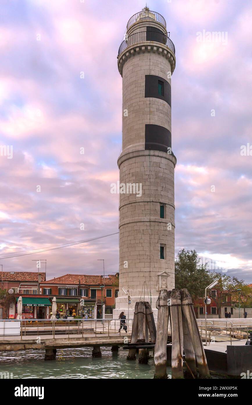 Venetian lighthouse on harbour hi-res stock photography and images - Alamy