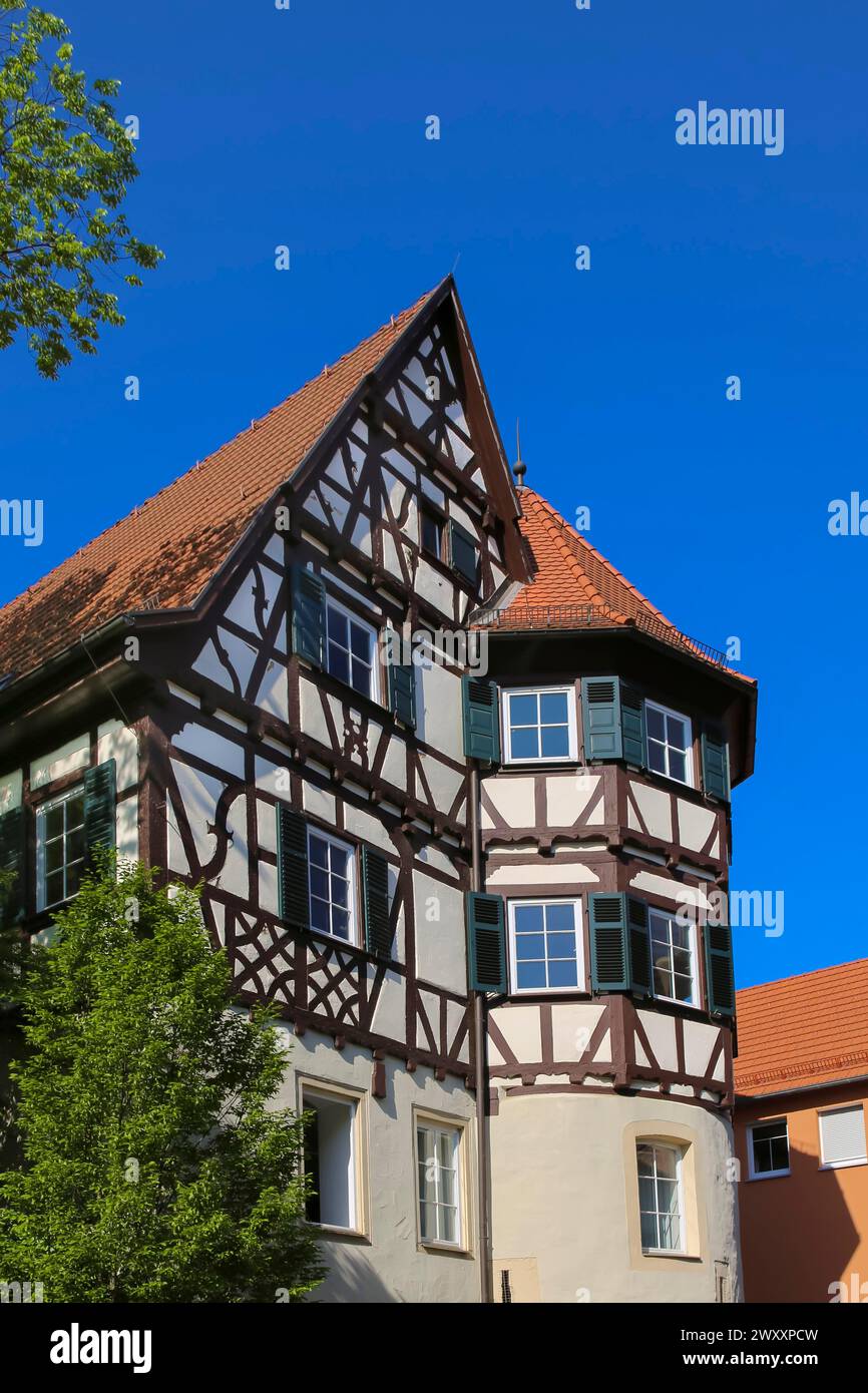 Building ensemble Muensingen Castle, today's vehicle registration ...