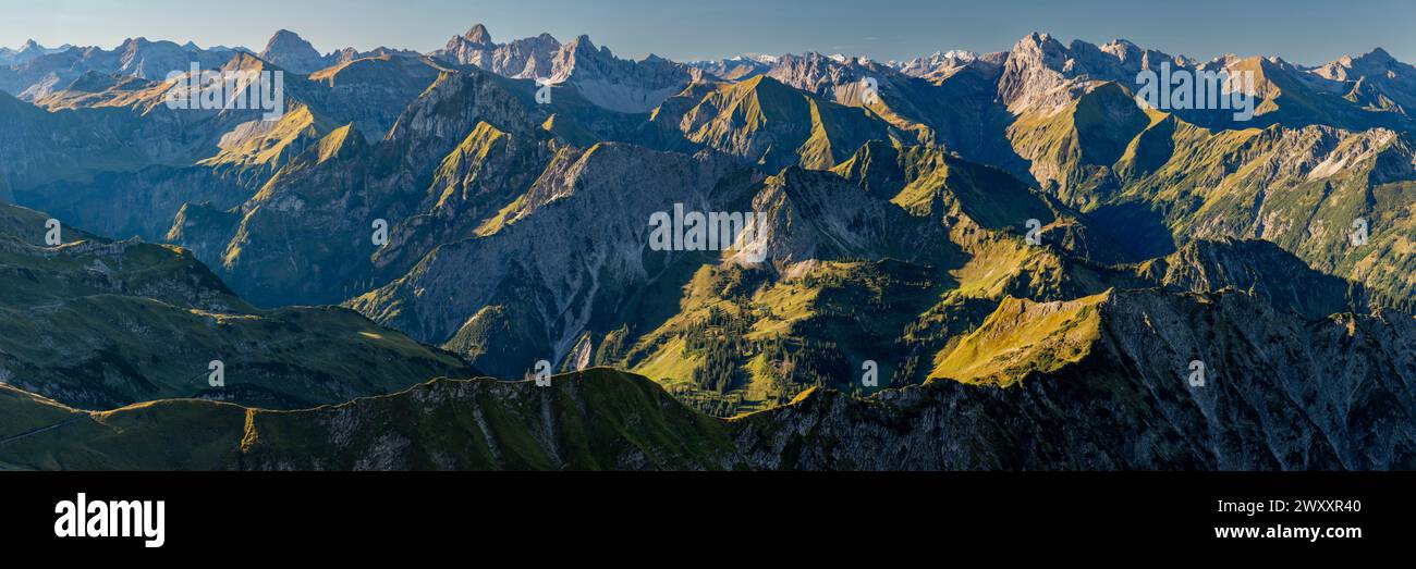 Sunrise on the Nebelhorn, 2224m, mountain panorama to the south to the ...