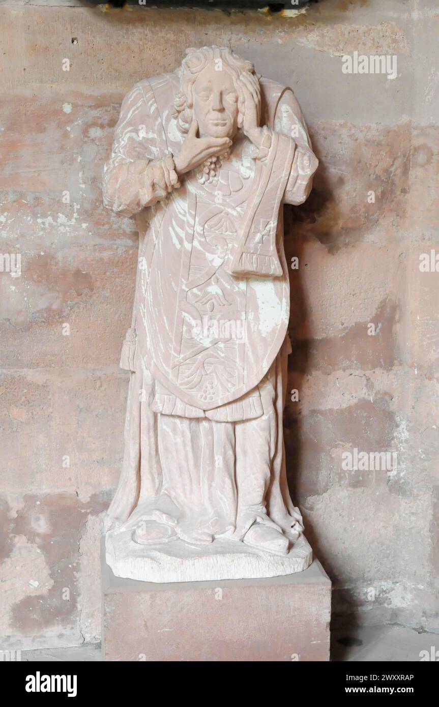 The High Cathedral of Mainz, stone sculpture of a medieval knight in ...