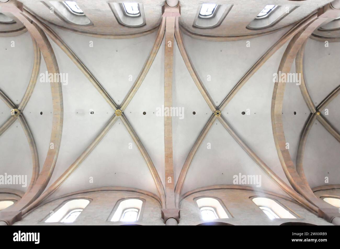 Gothic style ribbed vault ceiling hi-res stock photography and images ...