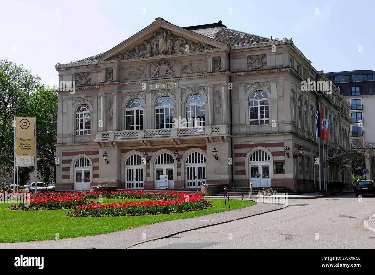 Classic theatre building hi-res stock photography and images - Alamy
