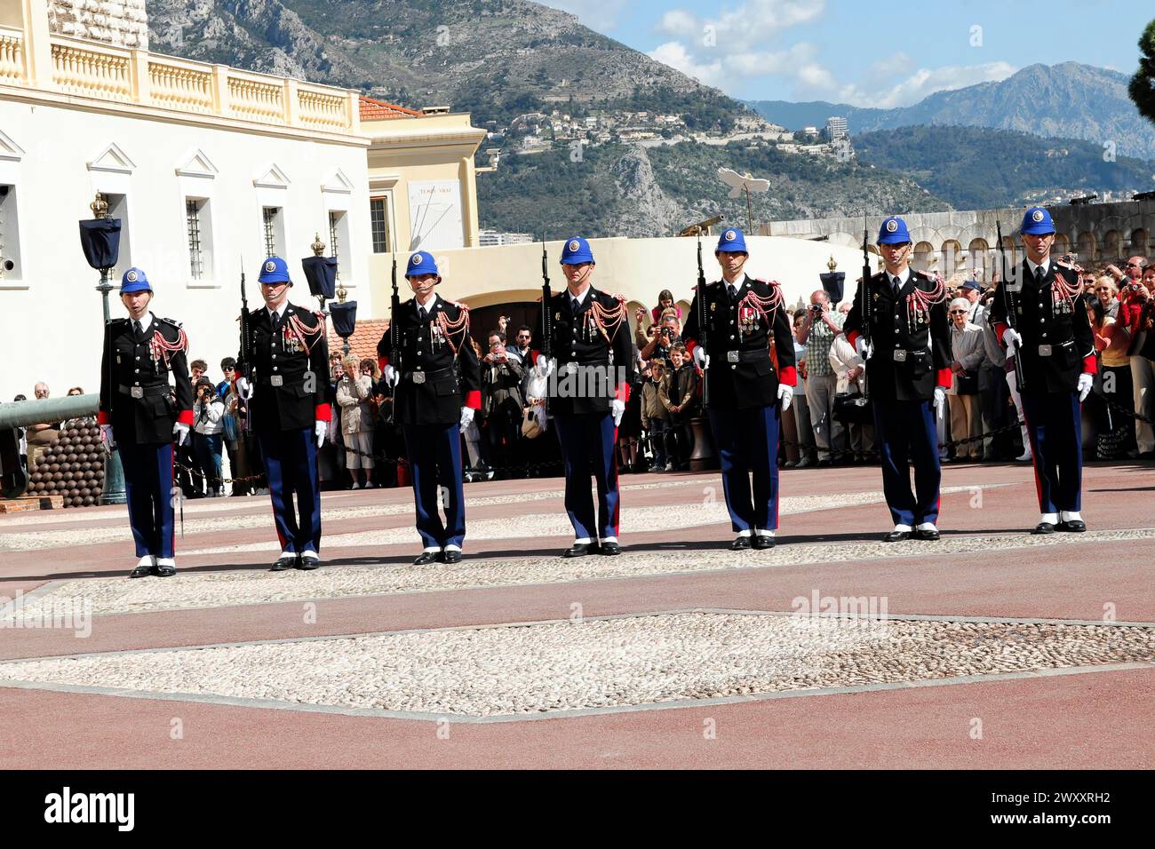 Soldiers stand in formation during hi-res stock photography and images ...