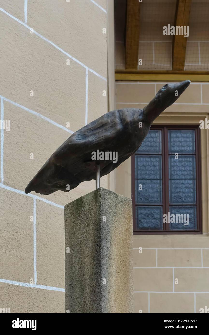 Bronze waterfowl replica, the bird herding horse is one of the oldest ...