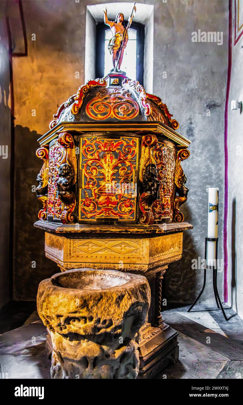 Baptismal font chapel hi-res stock photography and images - Alamy