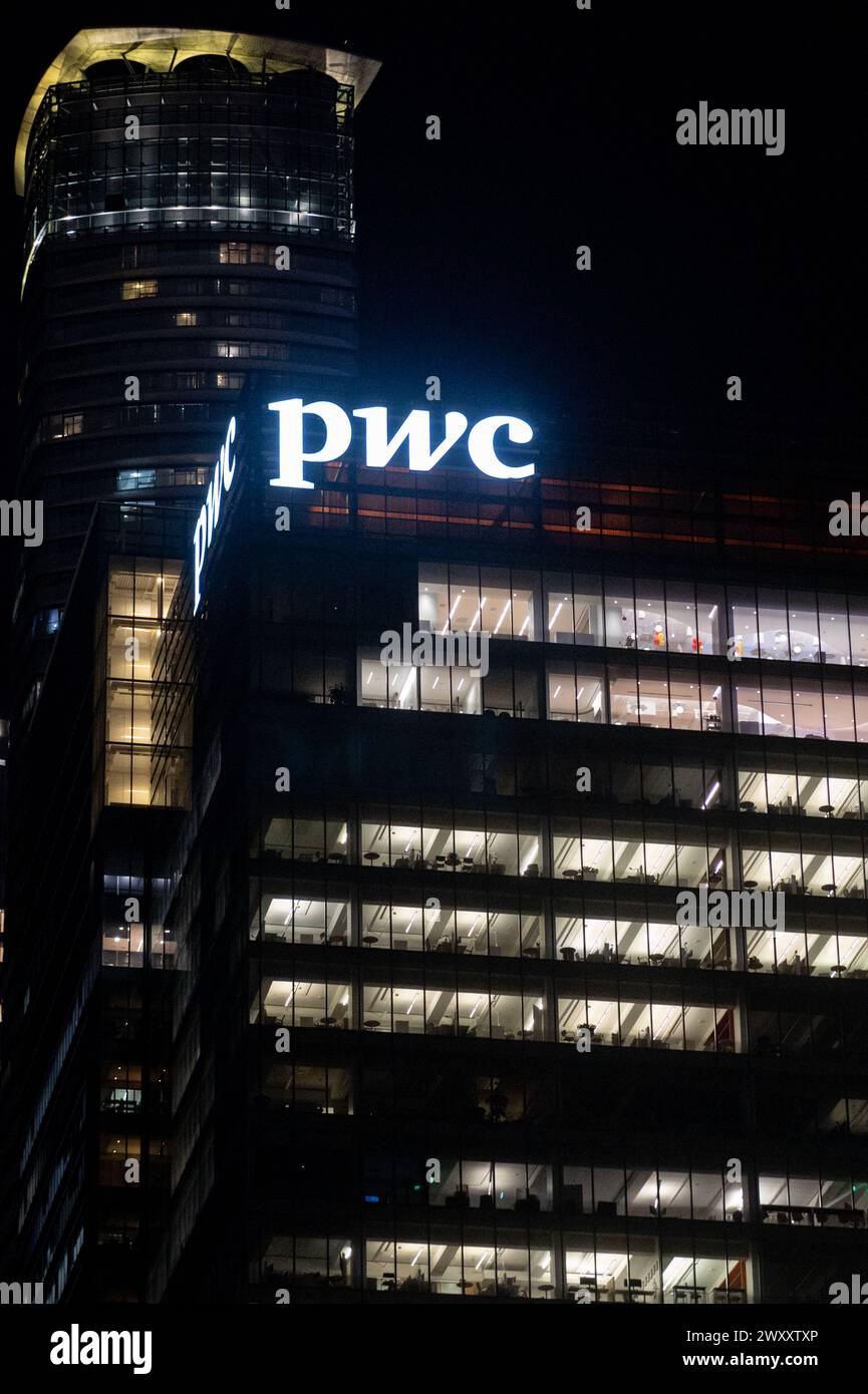 Pwc logo design hi-res stock photography and images - Alamy