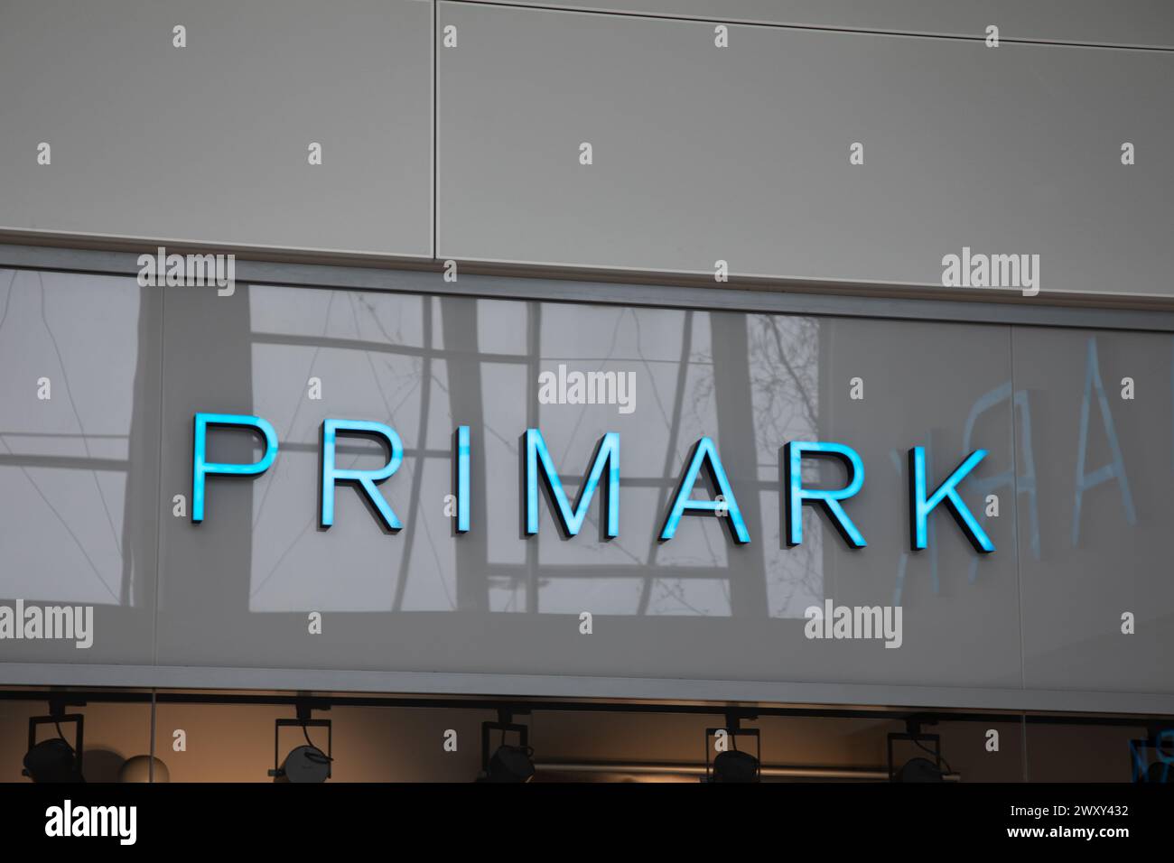 Bordeaux , France - 03 28 2024 : Primark sign text chain and logo brand ...