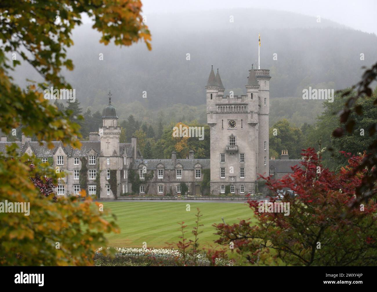 Balmoral castle interior hi-res stock photography and images - Alamy