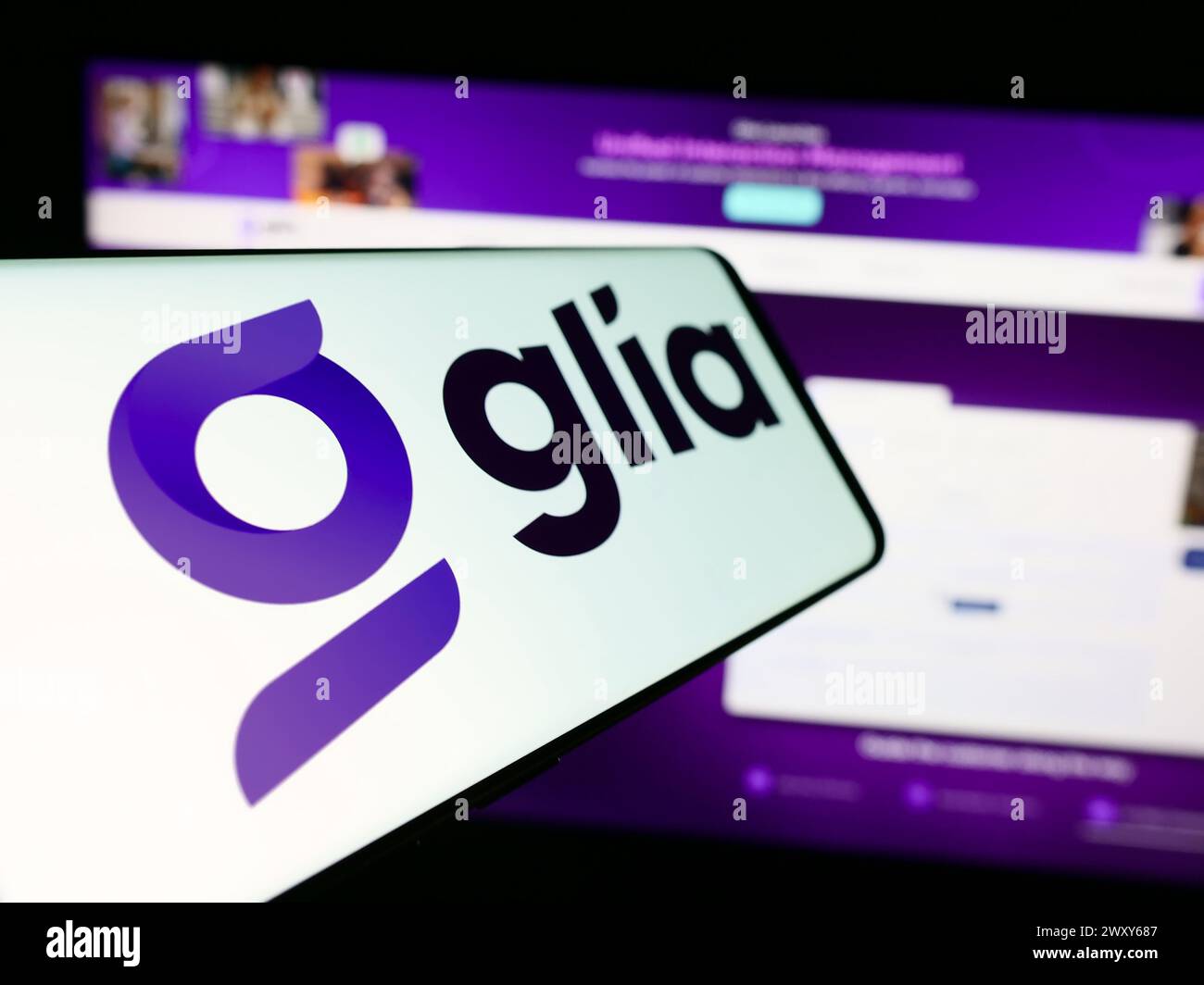Glia technologies hi-res stock photography and images - Alamy