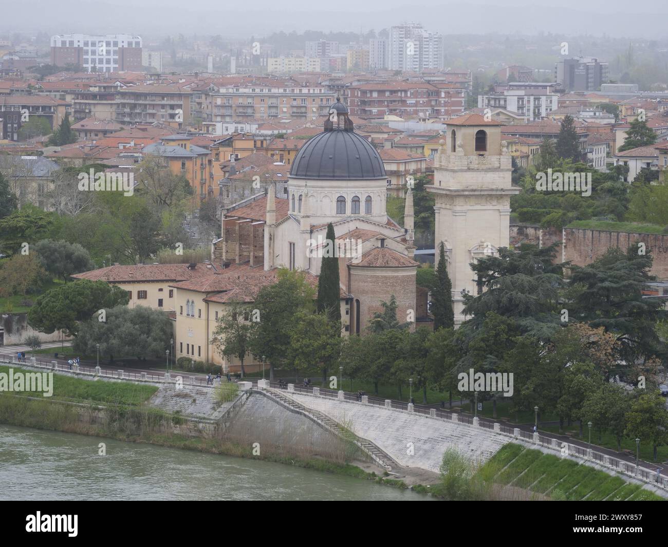 Palaces of verona hi-res stock photography and images - Alamy