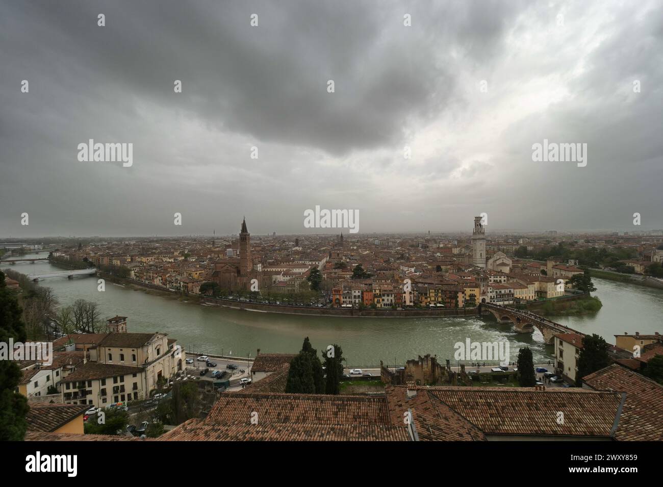 Palaces of verona hi-res stock photography and images - Alamy