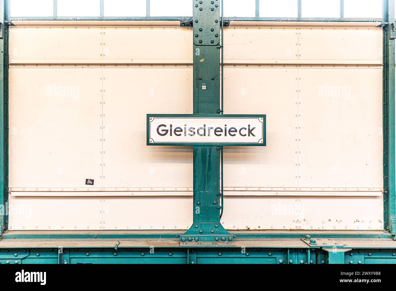 subway station signage Gleisdreieck - square of rails - at the ...