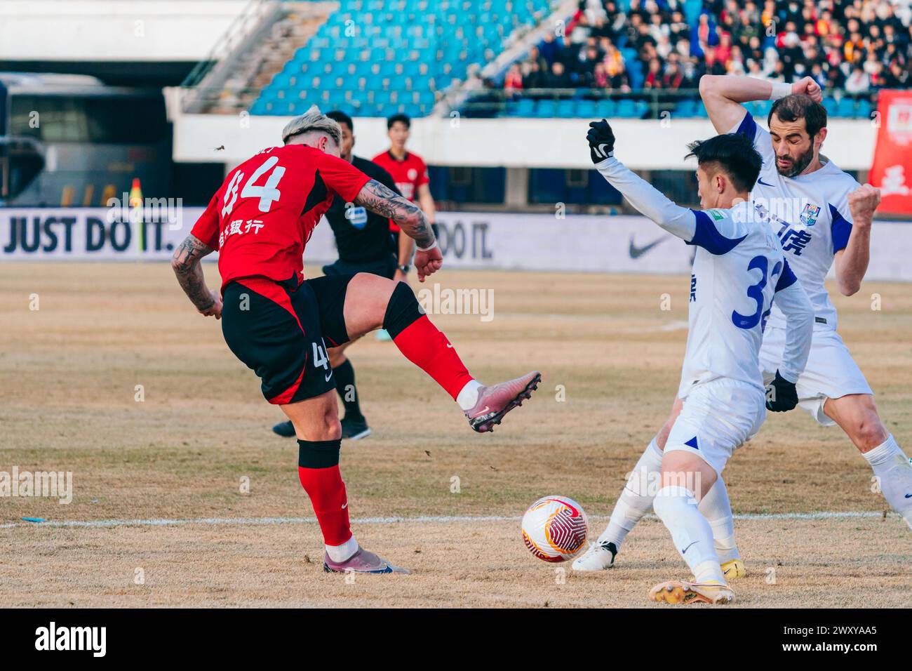 Tianjin Jinmen Tiger Football Club defeated Changchun Yatai Football ...