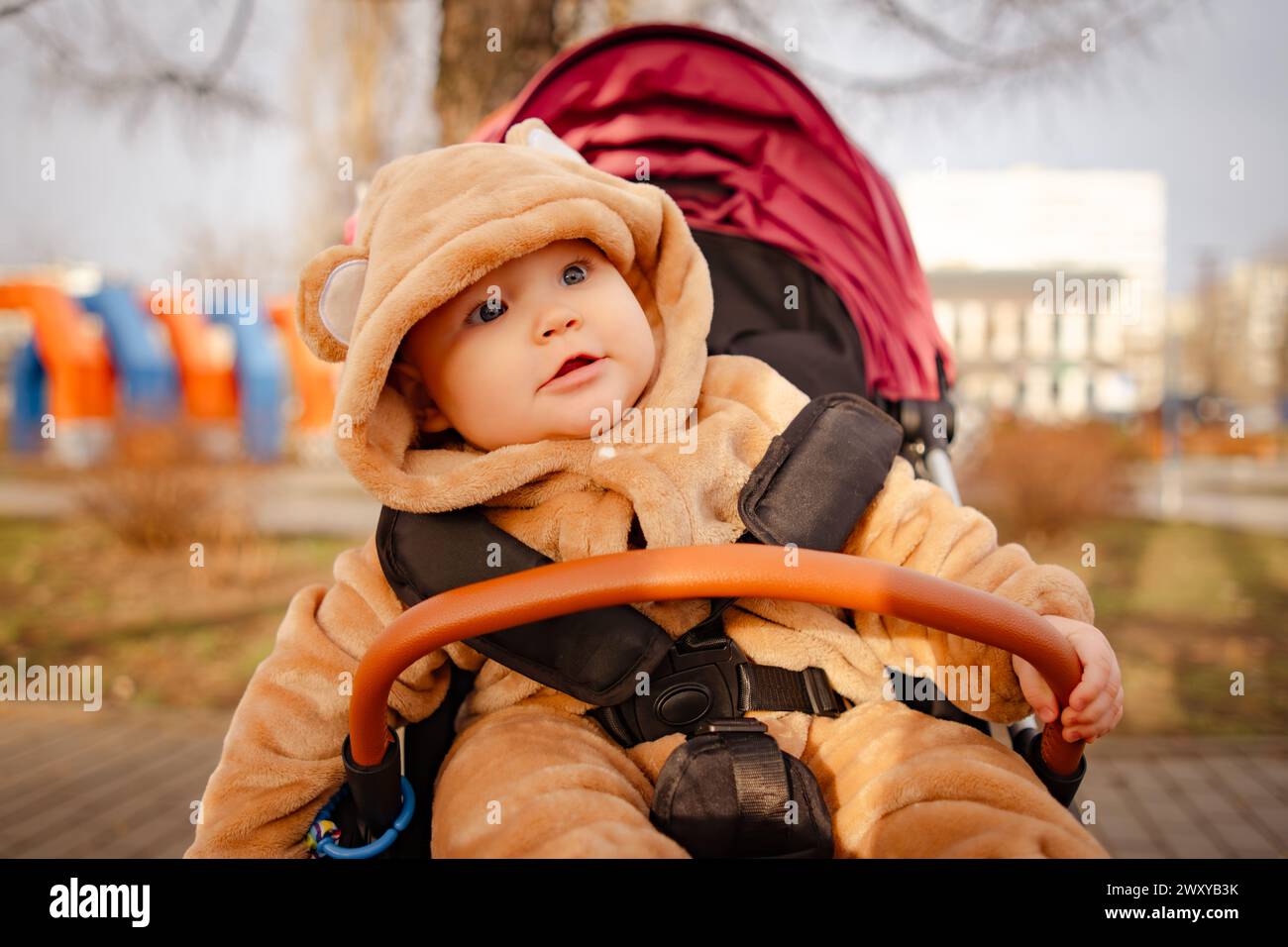 Cub costume hi-res stock photography and images - Alamy