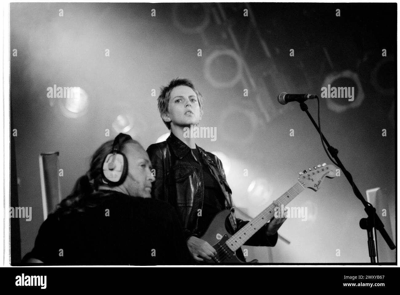 ELASTICA, GLASTONBURY FESTIVAL, 1995: Donna Matthews the original lead ...