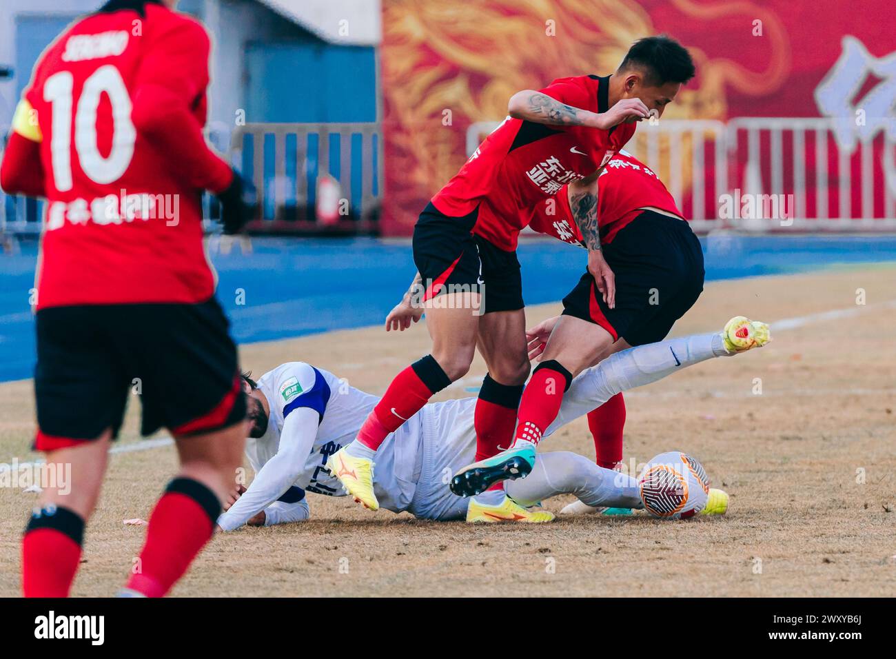Tianjin Jinmen Tiger Football Club defeated Changchun Yatai Football ...