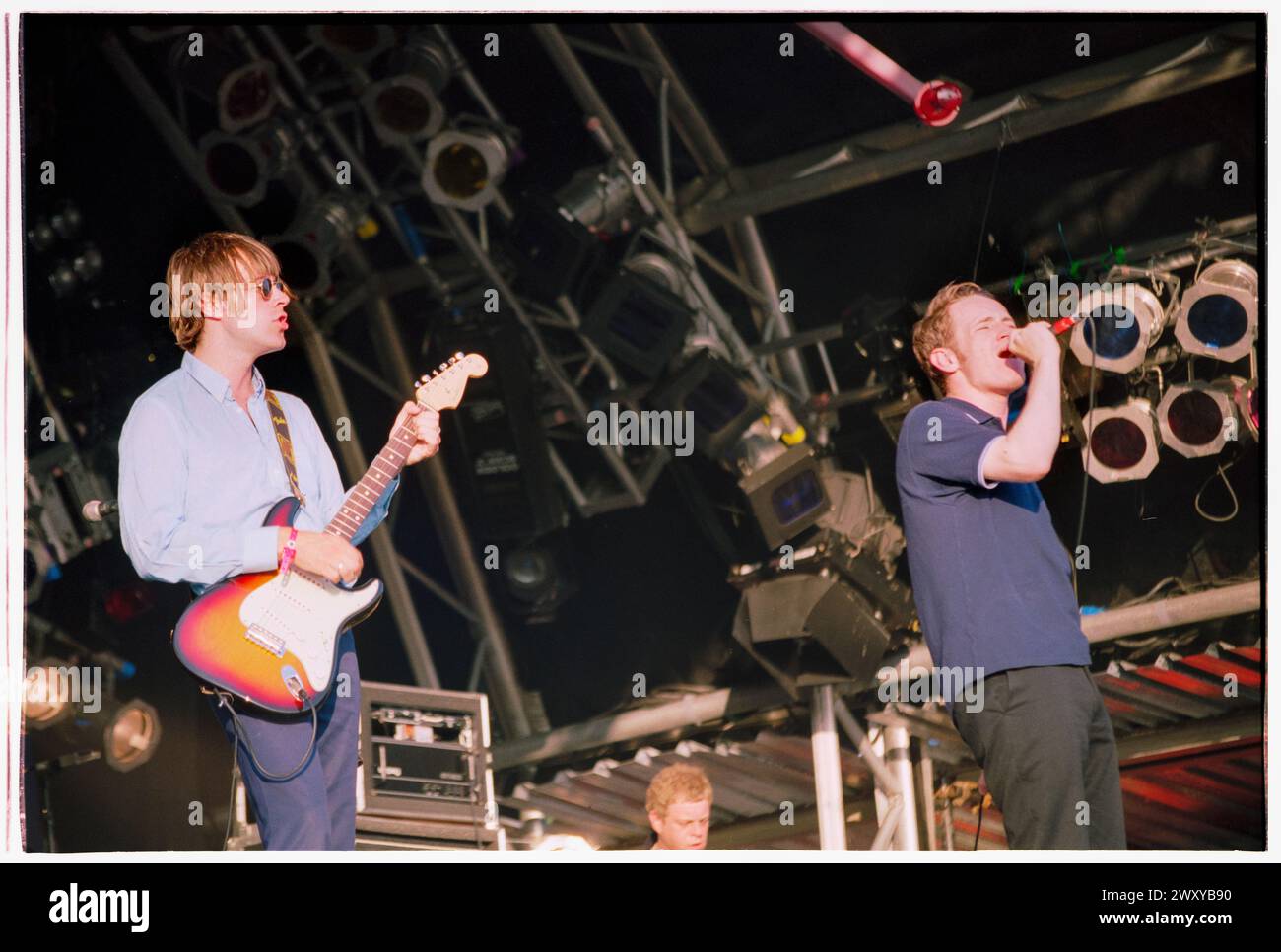 GENE, GLASTONBURY FESTIVAL, 1995: A young Martin Rossiter singer and ...