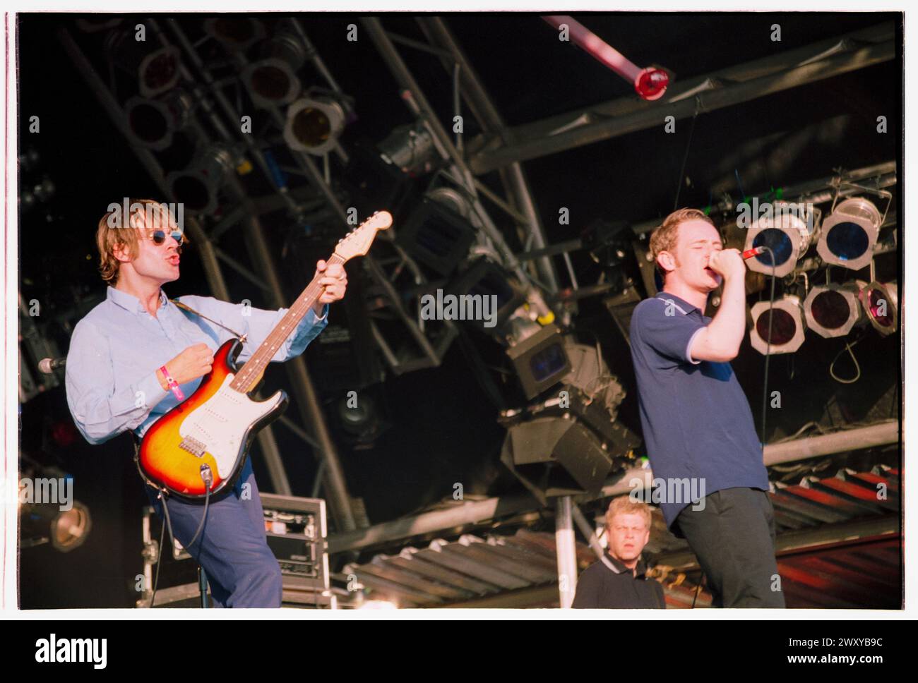 GENE, GLASTONBURY FESTIVAL, 1995: A young Martin Rossiter singer and ...