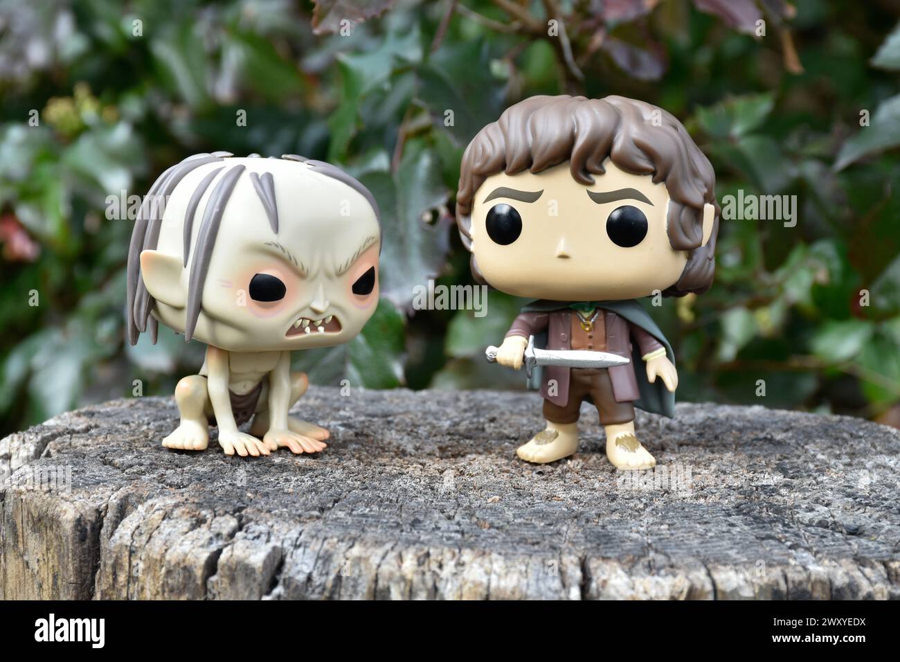 Gollum the hobbit hi-res stock photography and images - Alamy