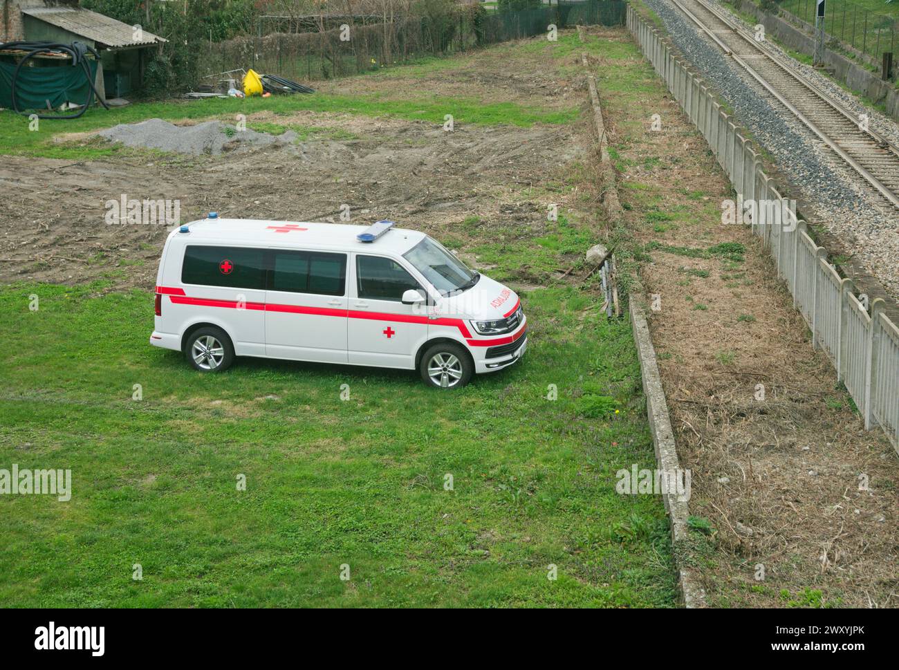 Abandoned railroad track hi-res stock photography and images - Alamy