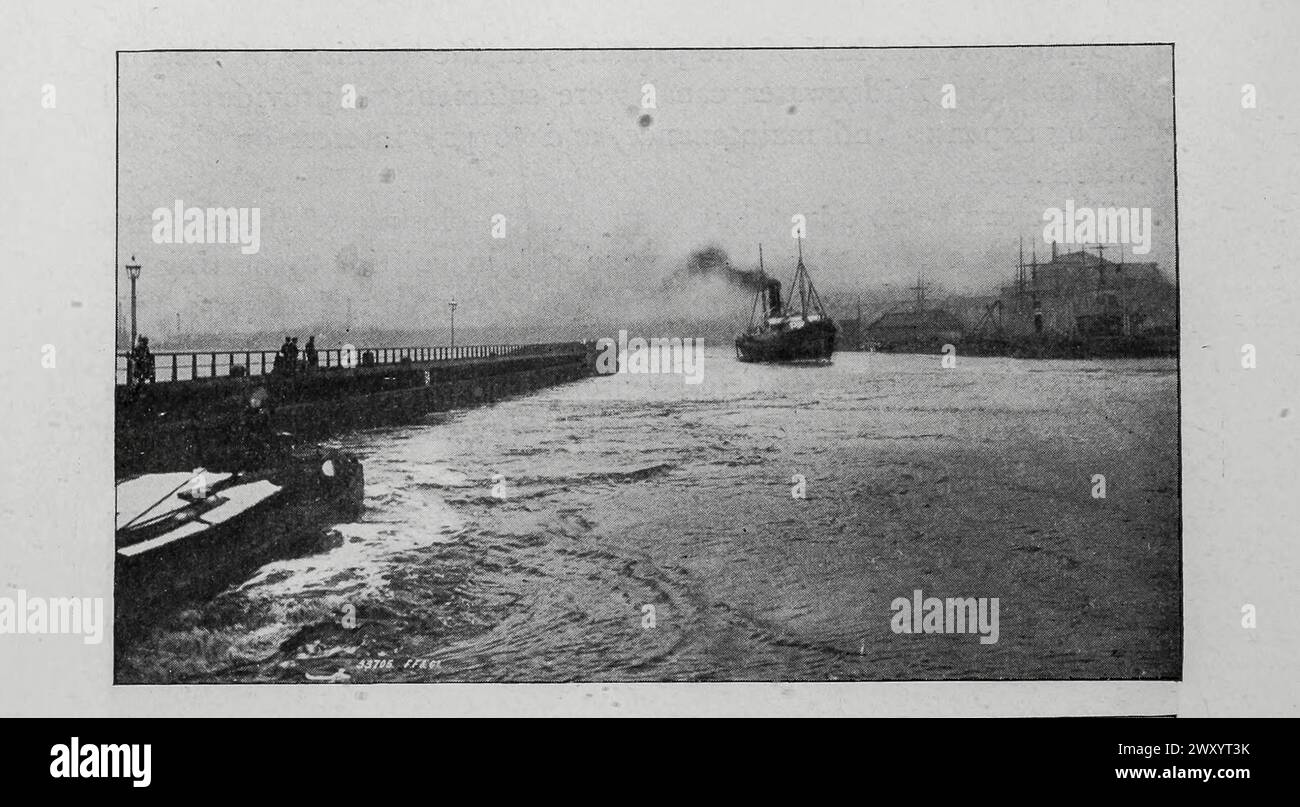RUNCORN CANAL AND RAILWAY BRIDGE, MANCHESTER SHIP CANAL .The Manchester ...