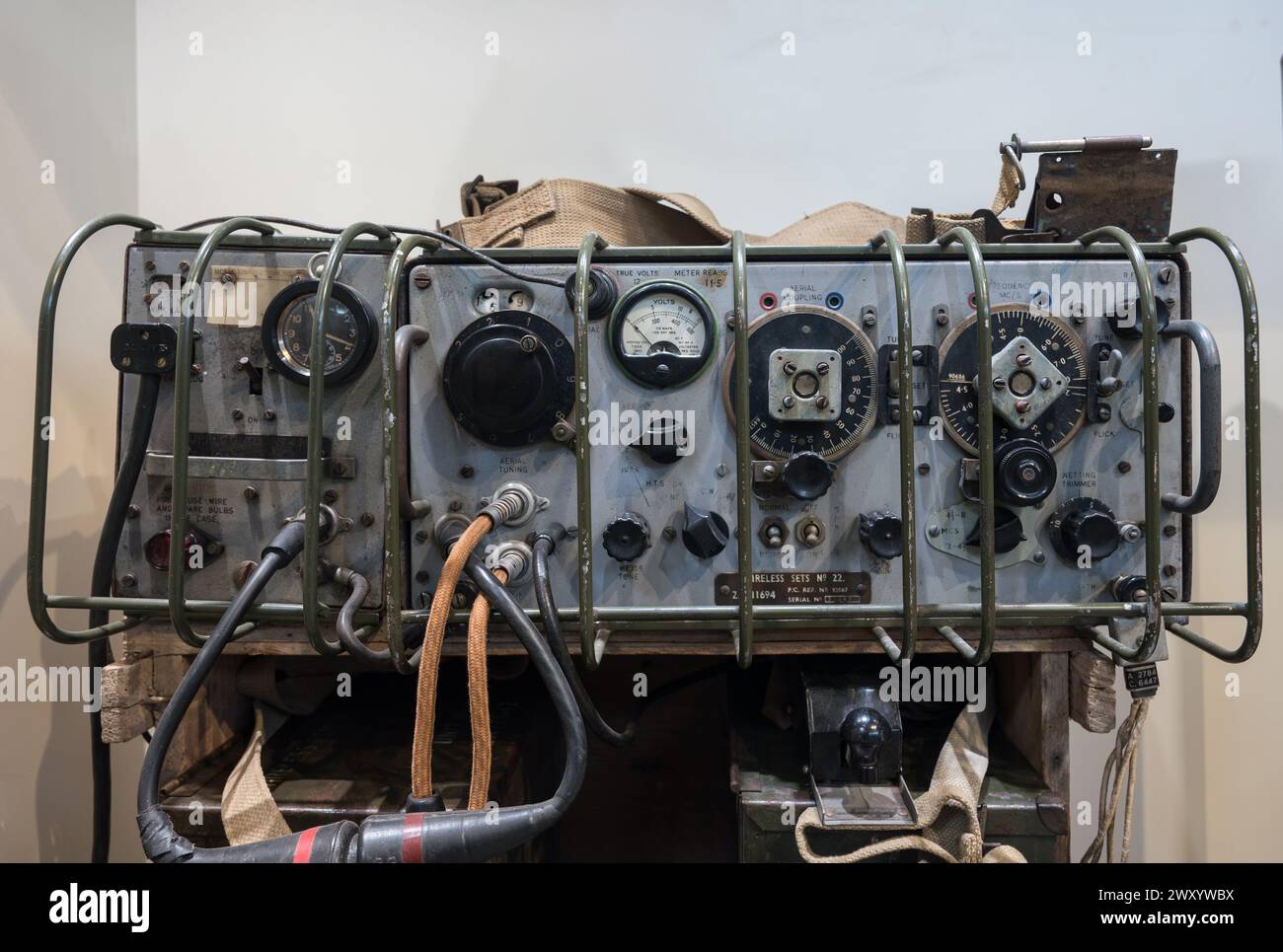 General purpose antenna hi-res stock photography and images - Alamy