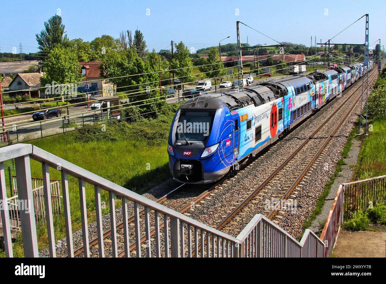 TER local train arriving at Le Mans station (north-western France Stock ...