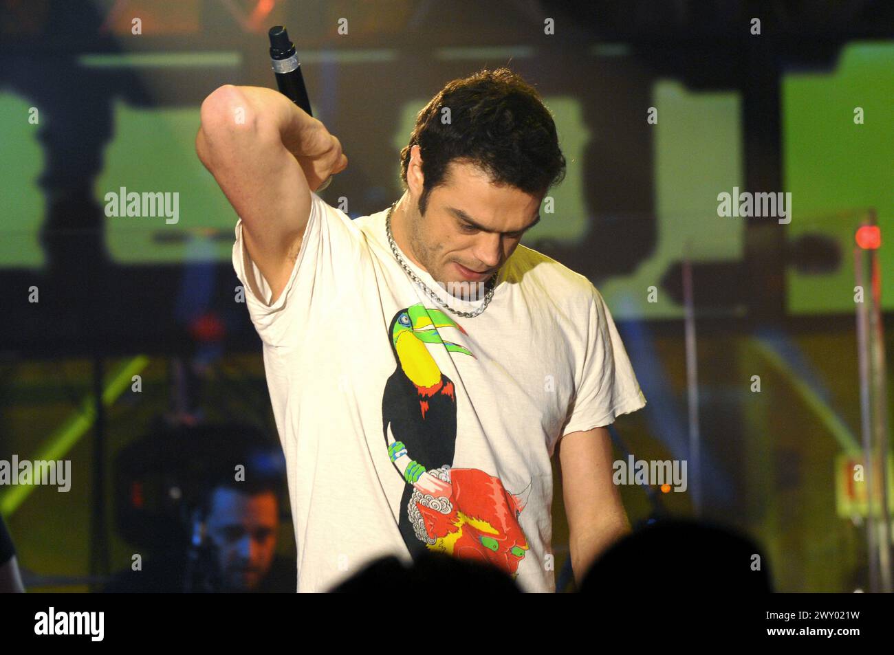 Line 77 photos hi-res stock photography and images - Alamy